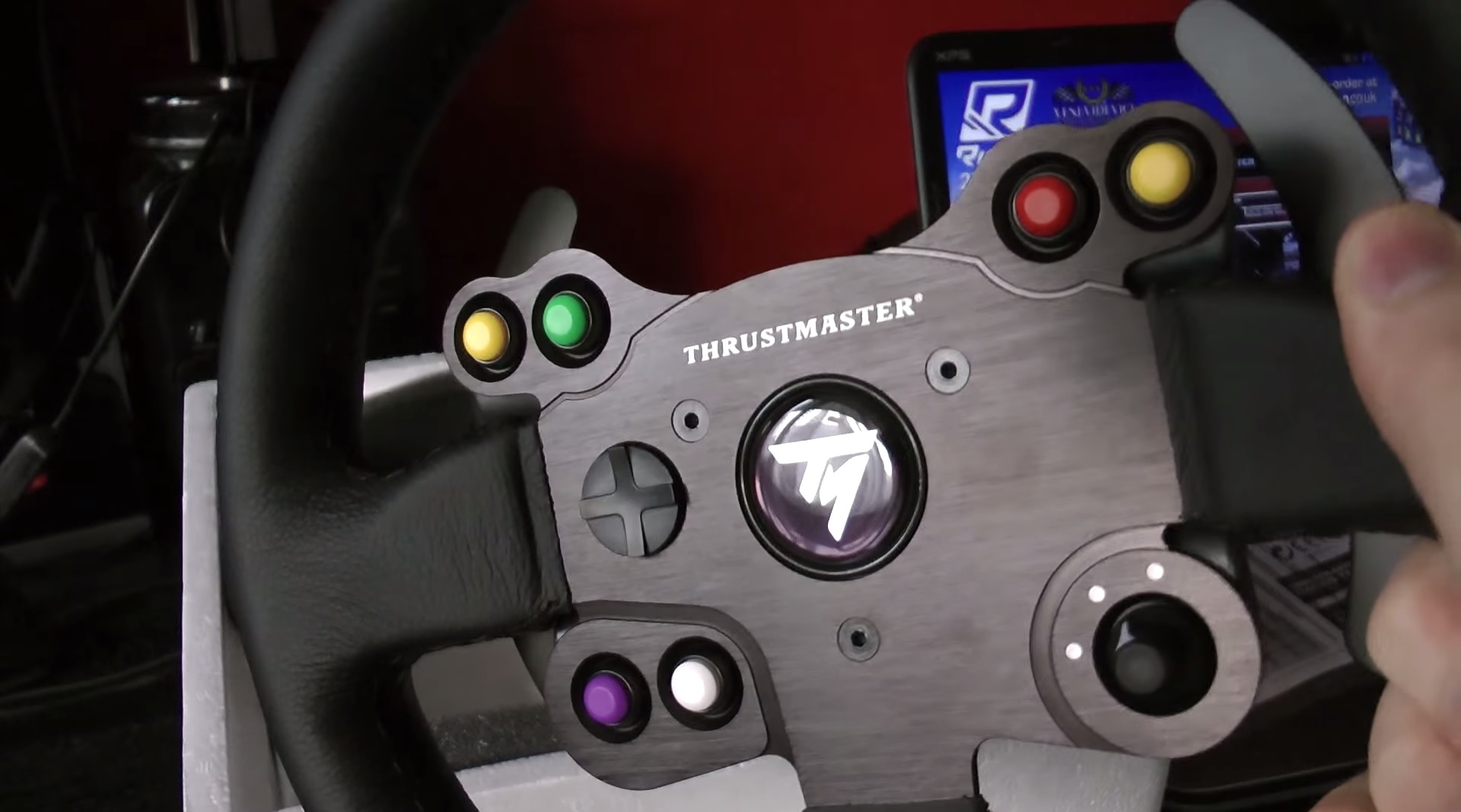 Unboxing the Thrustmaster TM Leather 28 GT wheel rim add-on - Team VVV